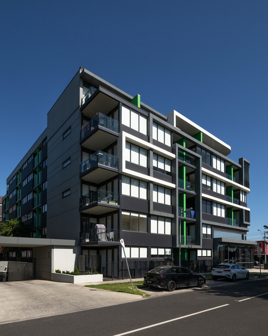 CSV Essendon North Cladding Replacement | Bldg Eng