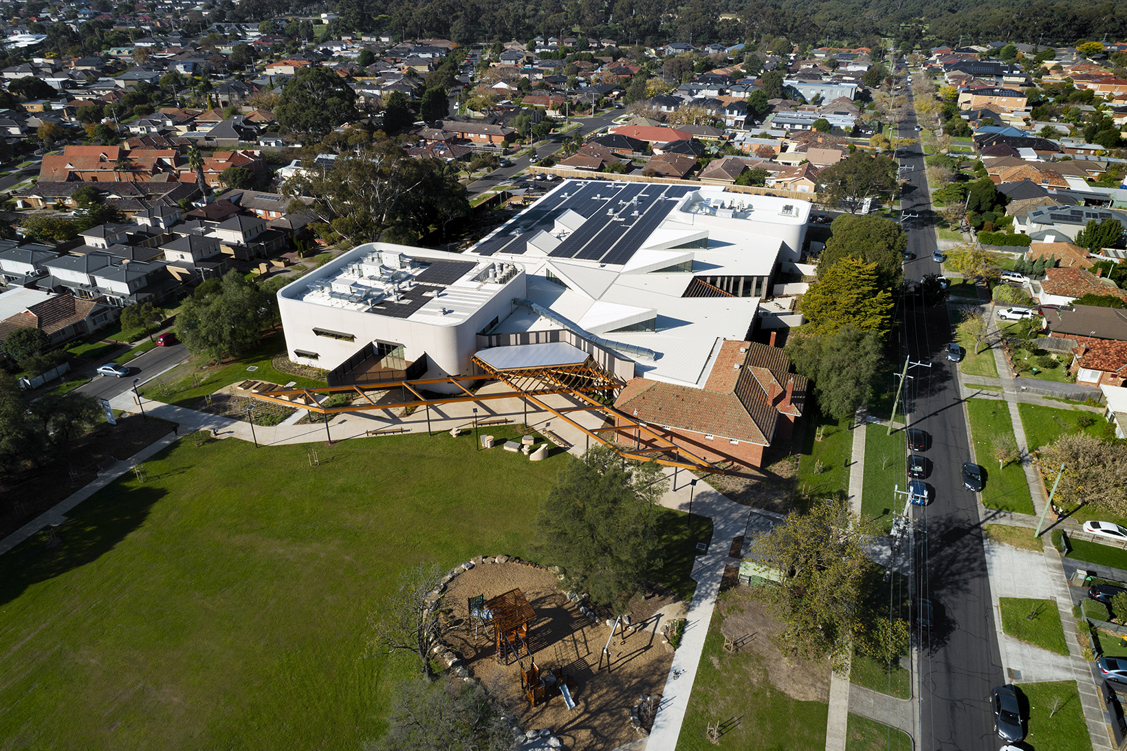 Glenroy Community Hub wins at LGPro Awards | Bldg Eng