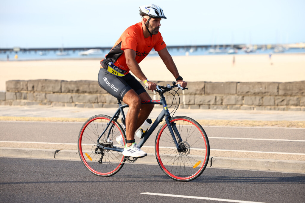 Building Engineering makes waves at Melbourne Corporate Triathlon ...